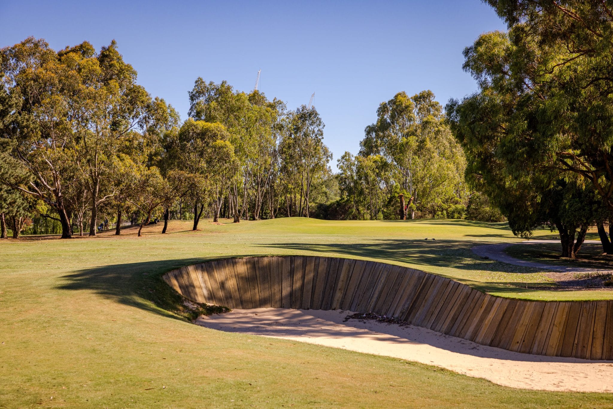 PLAY GOLF – Freeway Golf Course